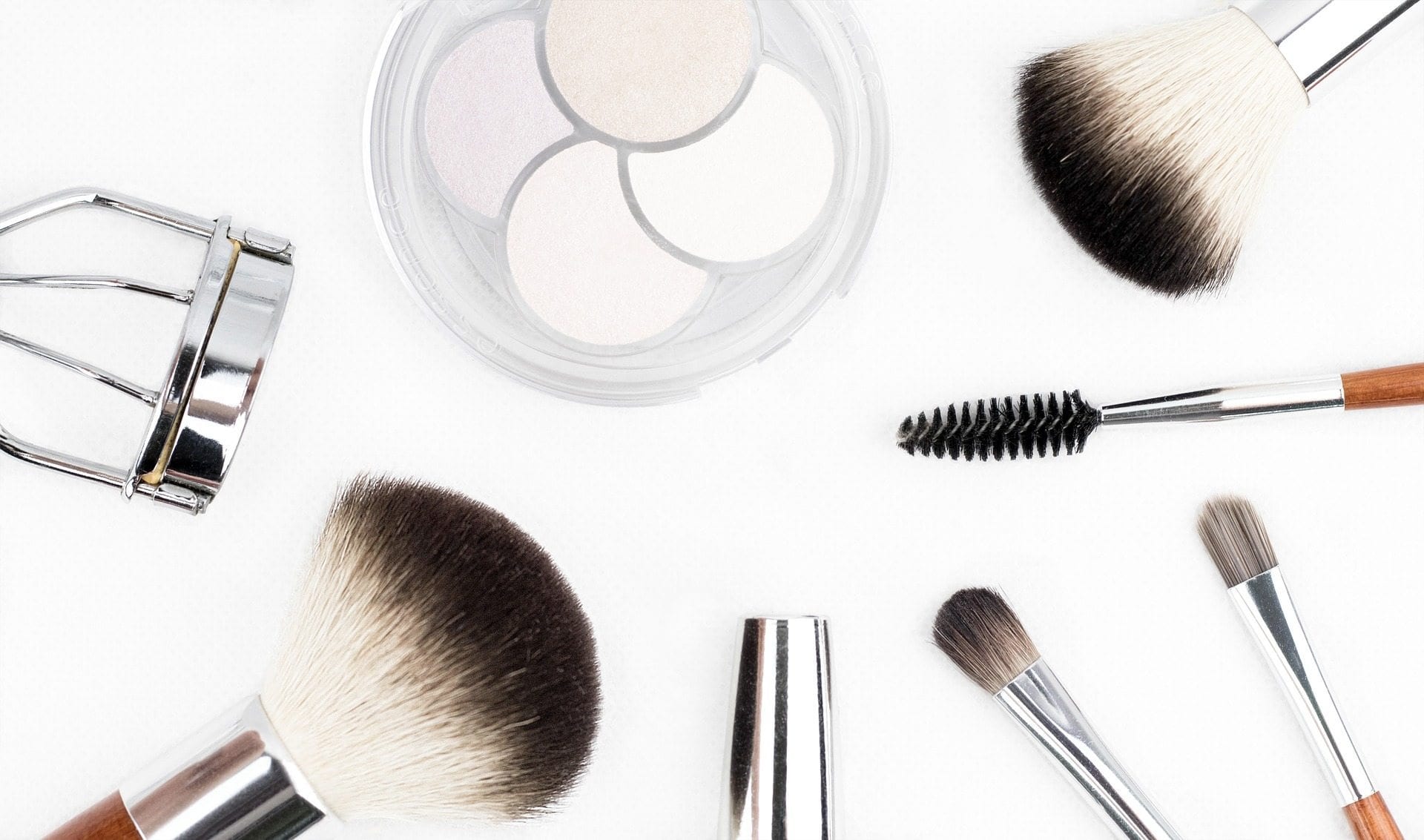 Making Makeup - Pro and Cons | FBA Cosmetics